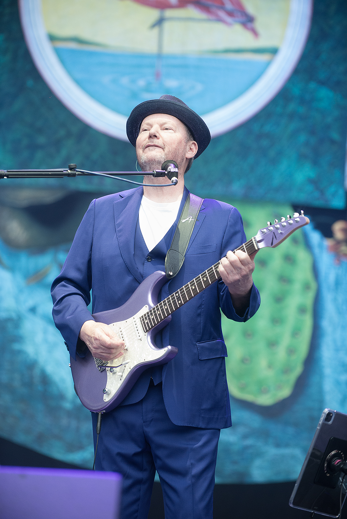 Rockaxis | Toto + Christopher Cross