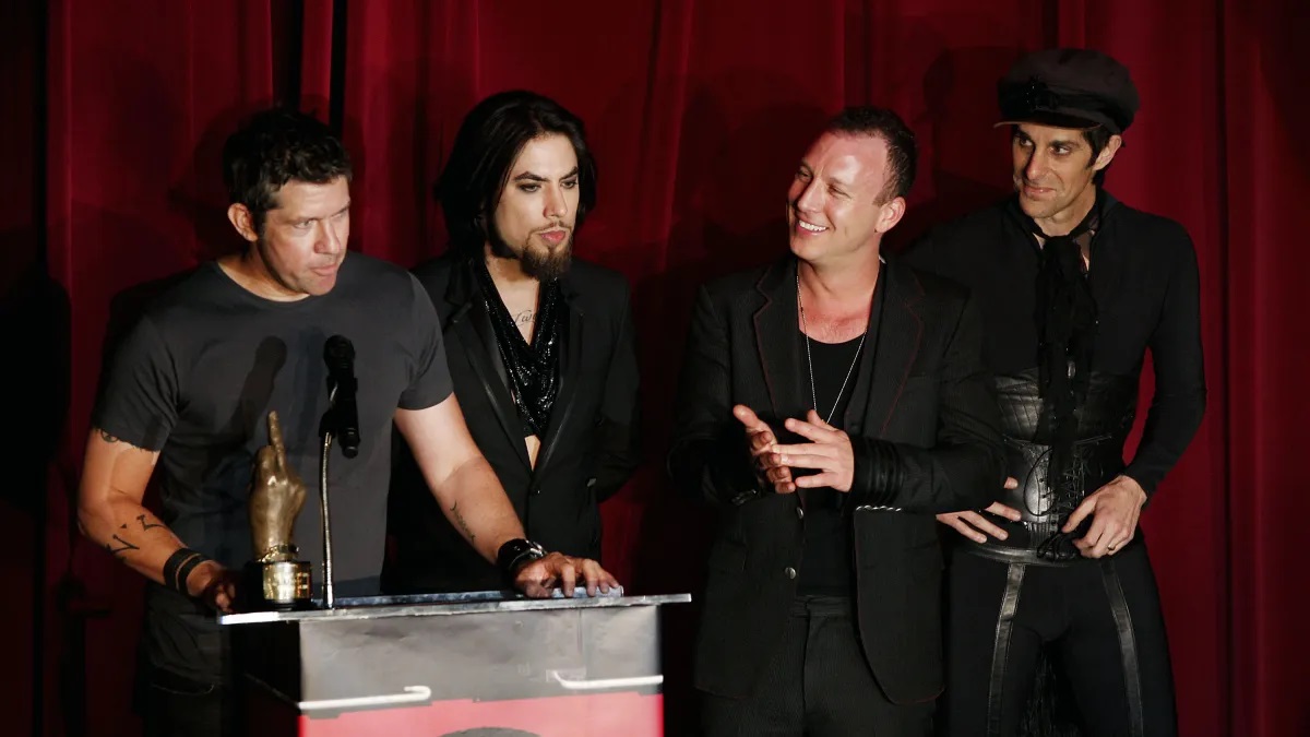 Rockaxis | Janes Addiction publica single tras pelea en vivo